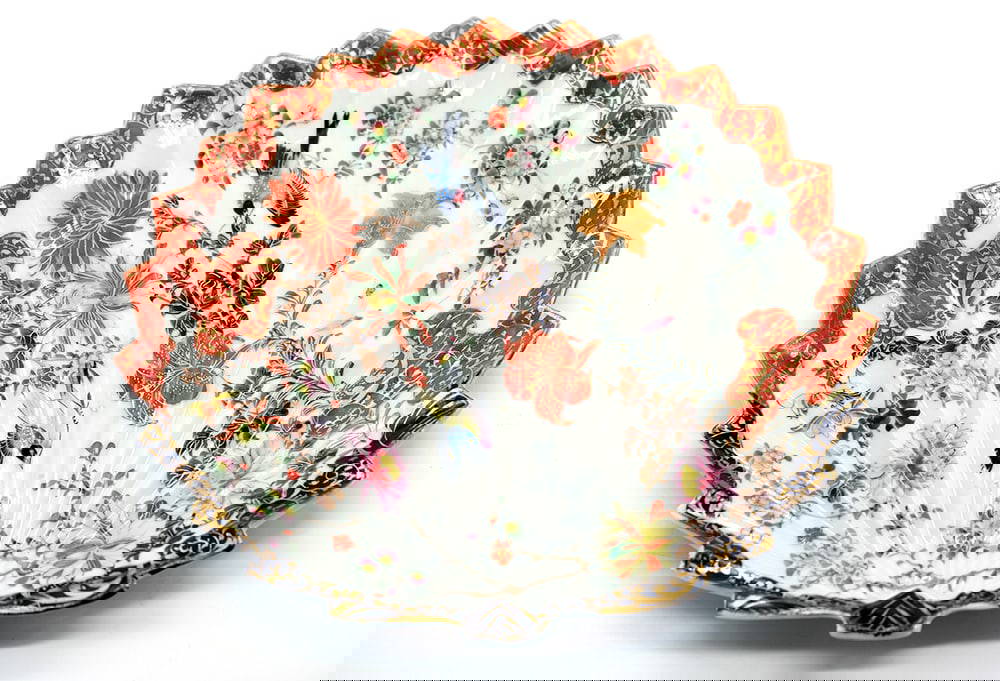 Plat Japonais Kutani Peint À La Main / Hand-painted Japanese Kutani ...