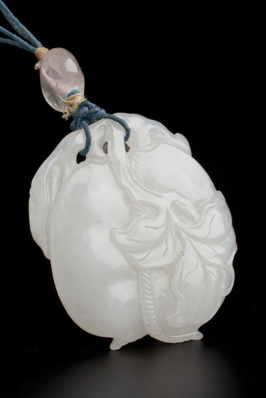 FINE & ANTIQUE MUTTON-FAT DOUBLE-PEACH JADE - Netsuke