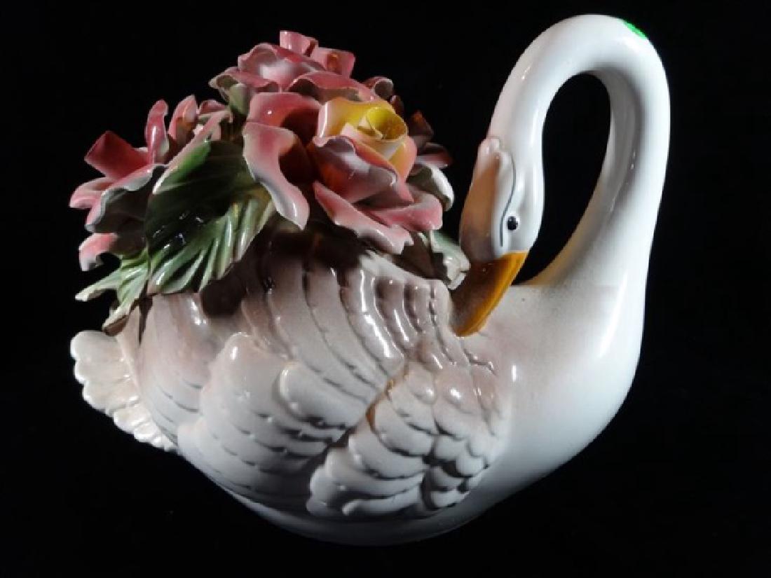 CAPODIMONTE ITALIAN PORCELAIN SWAN AND FLOWERS, WITH N - Jul 05, 2017 ...