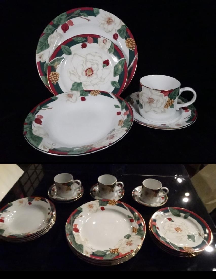 19 PC TIENSHAN FINE CHINA, MAGNOLIA PATTERN, INCLUDES 4