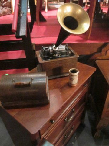 Vintage Edison Phonograph In Wood Case With 1 Record