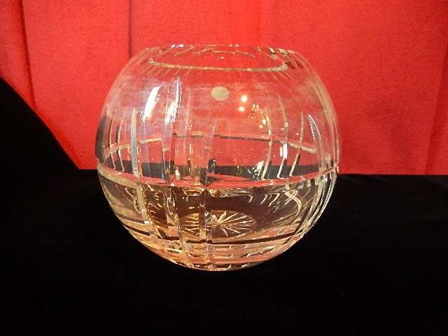 BOMBAY ROUND CRYSTAL VASE, WITH ETCHED BOMBAY MARK,