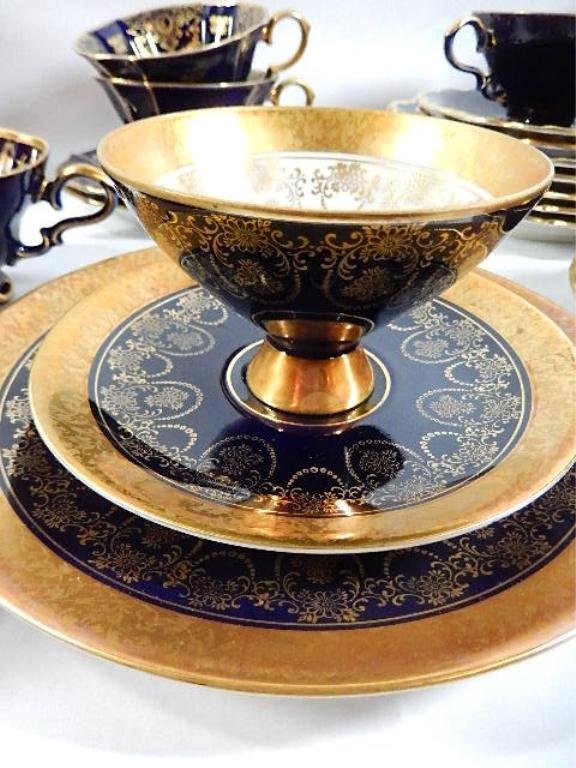 46 PCS ECHT KOBALT CHINA, COBALT BLUE WITH GOLD TRIM, : Lot 50