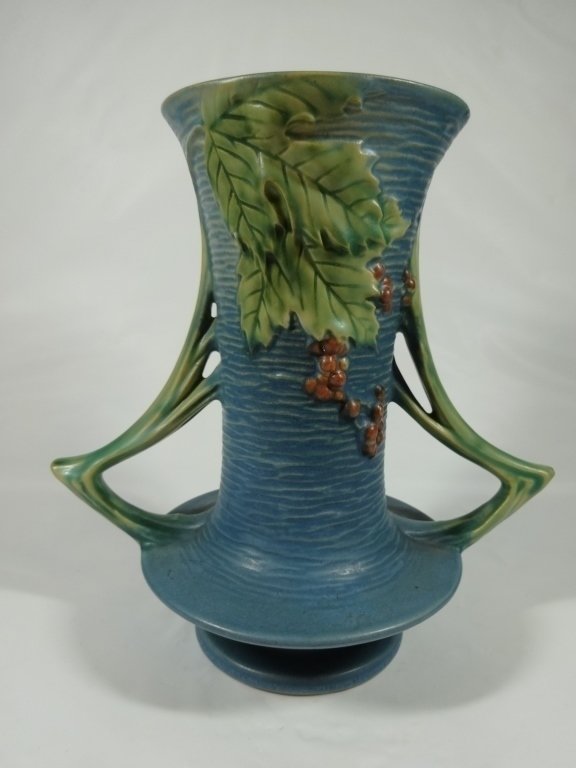 ROSEVILLE POTTERY BUSHBERRY 8" VASE, BLUE, 34-8", - Aug 11, 2015 ...