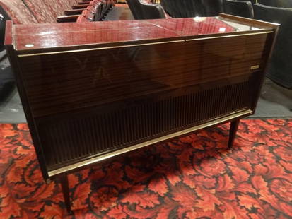 1960's Vintage Grundig Model 5490 Stereo Radio