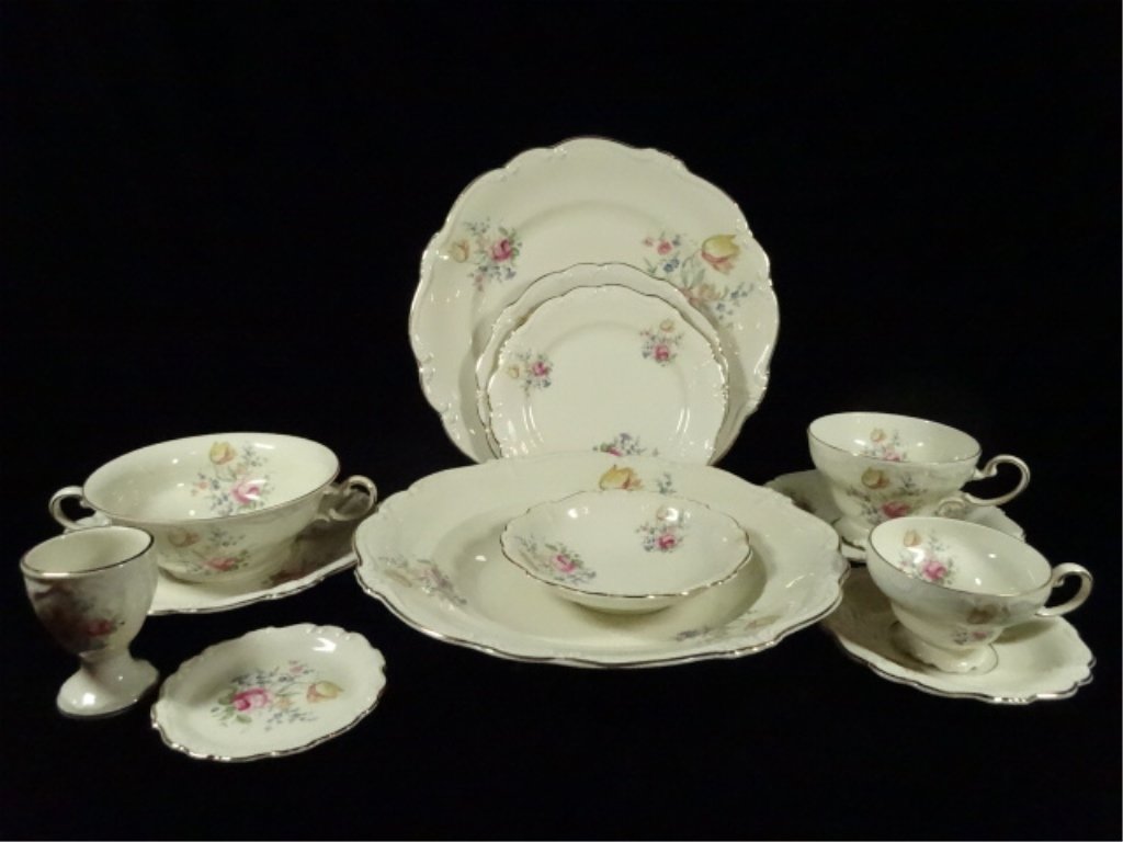 165 PC ROSENTHAL SELB BAVARIA POMPADOUR CHINA SERVICE,