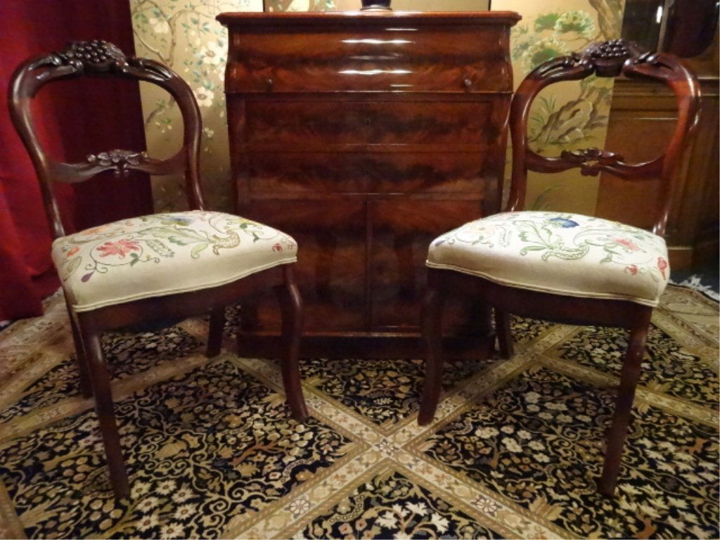 PAIR ANTIQUE VICTORIAN PARLOR CHAIRS, CIRCA 1890, WITH