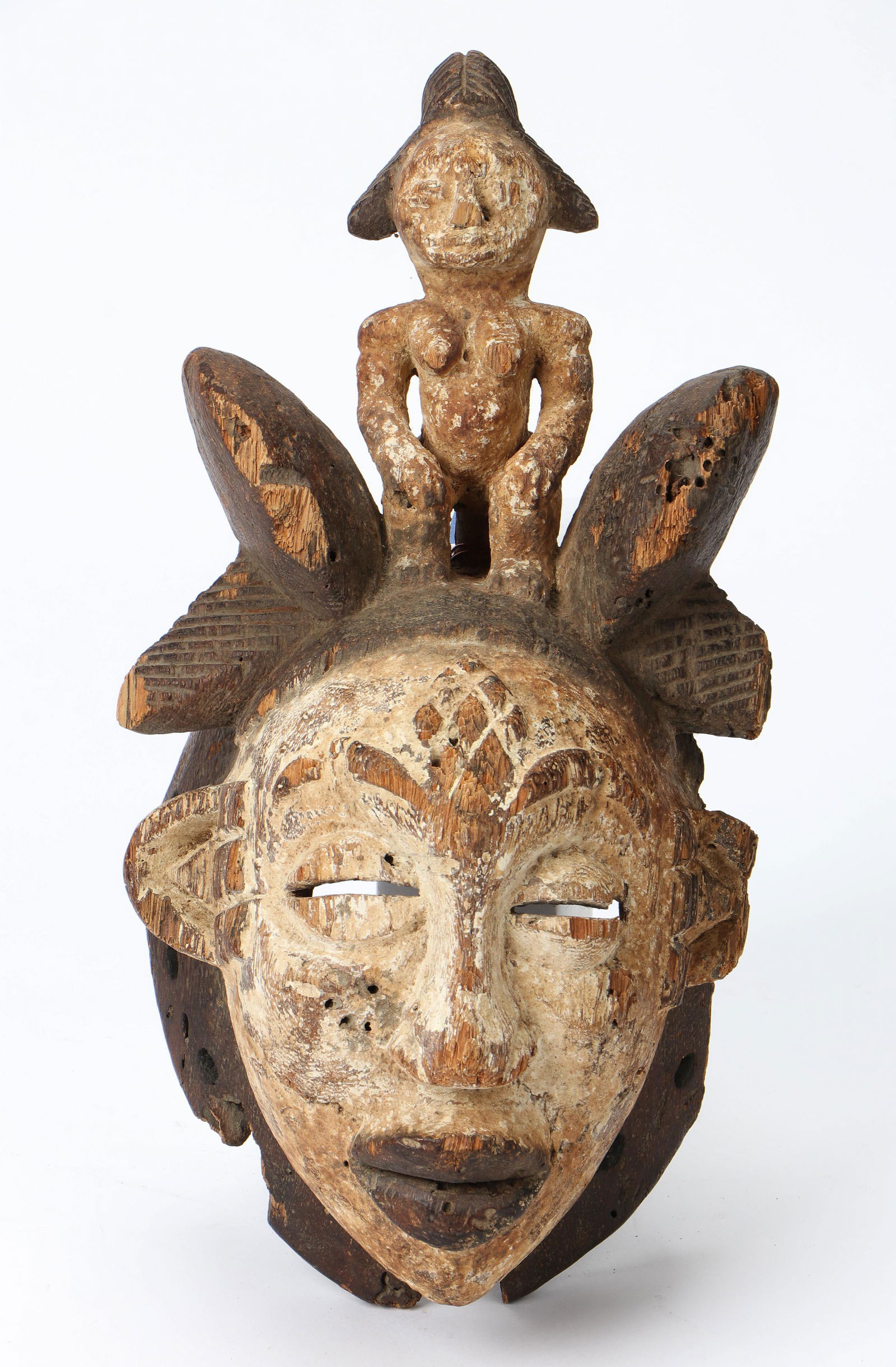Rare 19th C. African Azande Wood Mask Mani Society - May 13, 2021 ...