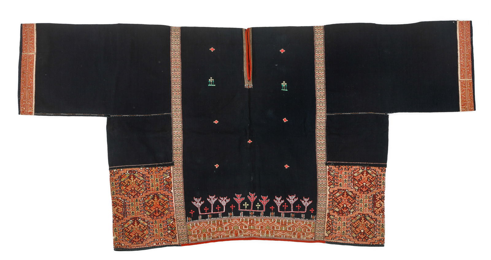 Li Run Woman's Tunic/shirt, China, Early/mid 20th C. - Jul 22, 2025 ...