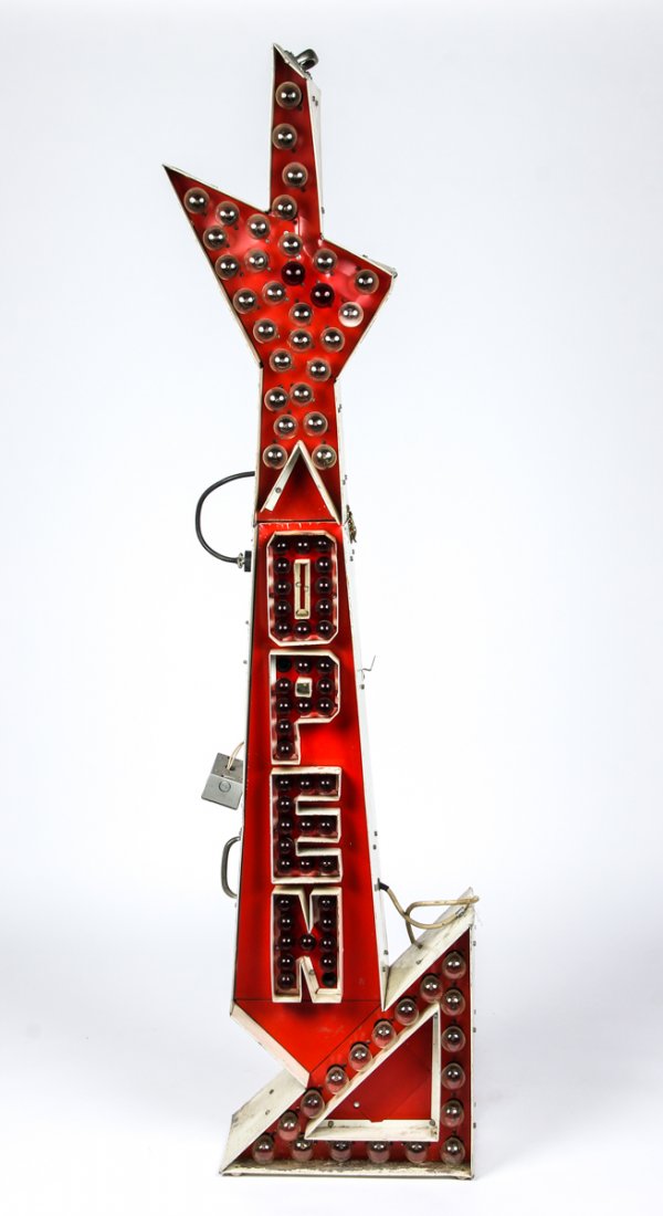 6.5 Ft Vintage Metal Lighted Open Arrow Sign