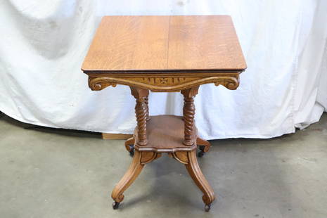 Victorian Oak Parlor Table
