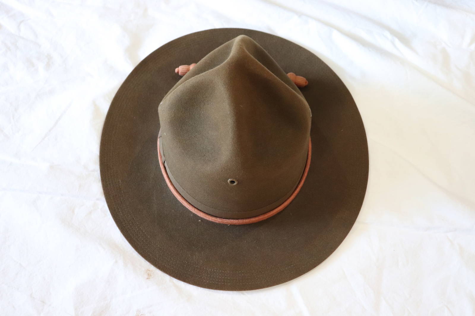 Us Cavalry Campaign Hat W/ Yellow Acorn Hat Band Auction