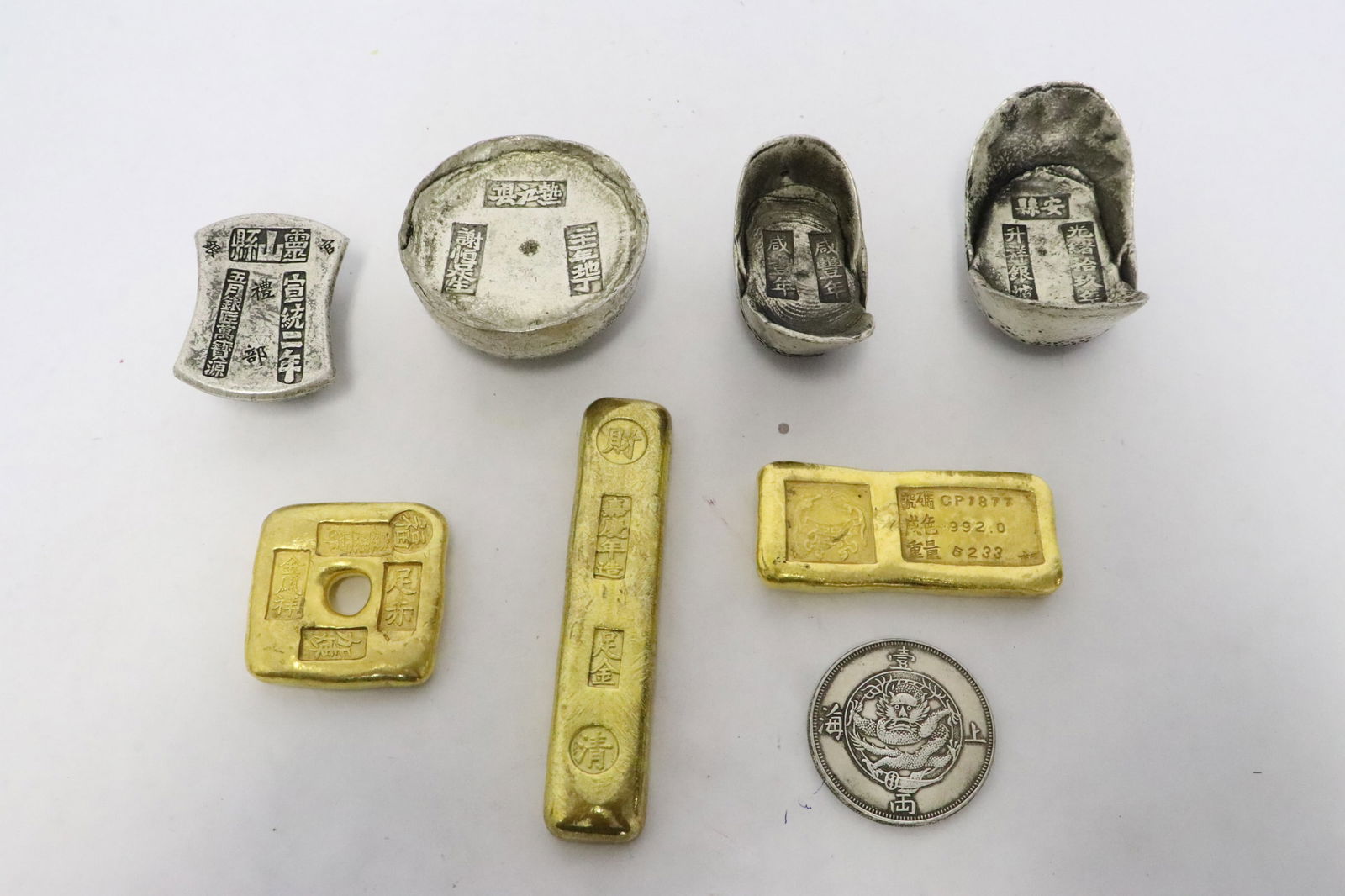 Lot Of Simulated Gold And Silver Ingots, And Coins Auction