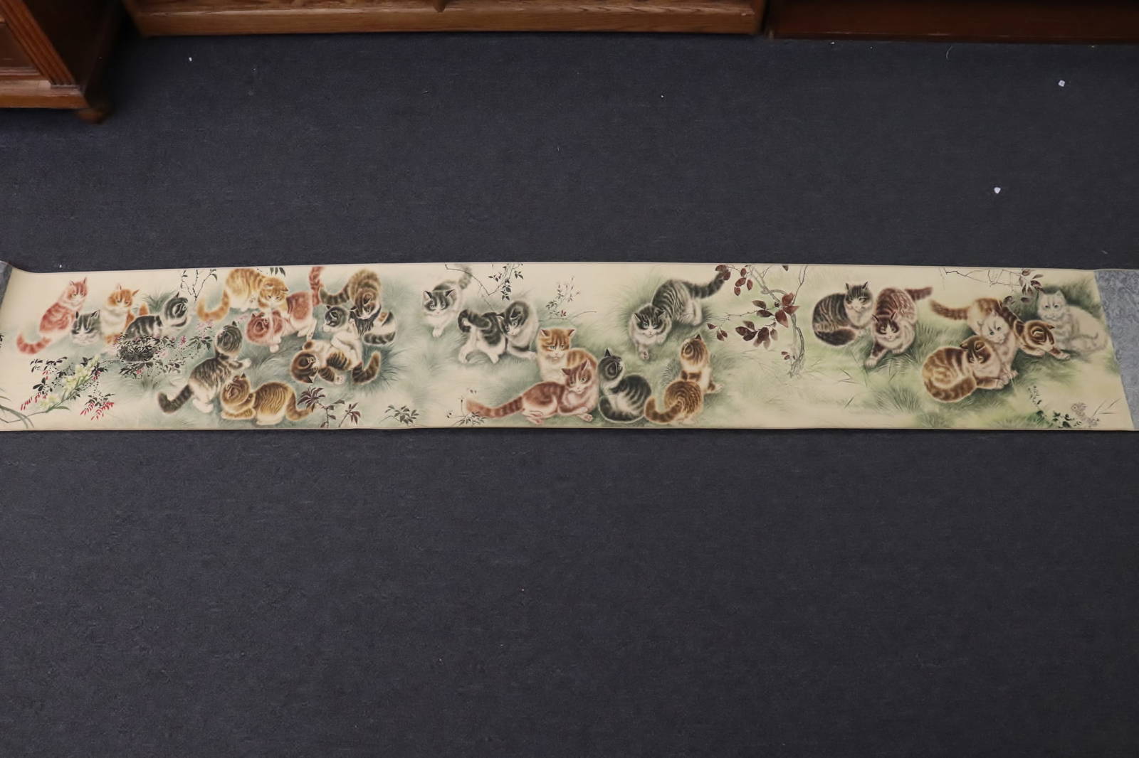 A Print Hand Scroll Auction