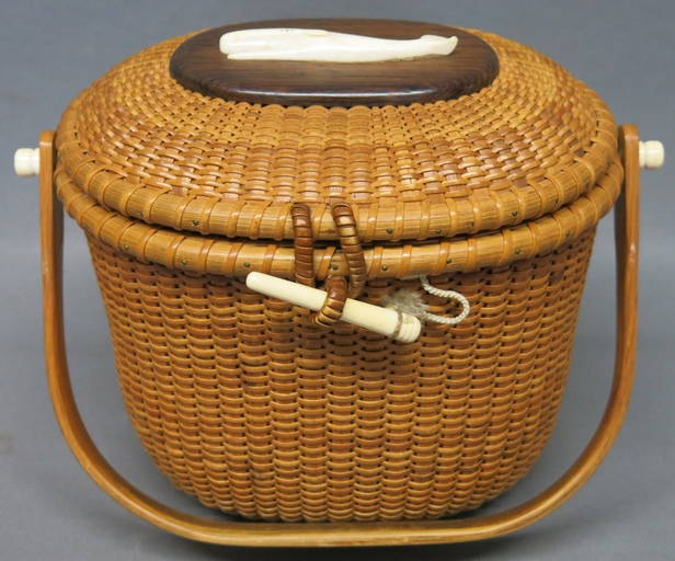 Nantucket Purse Basket By Stanley M. Roop