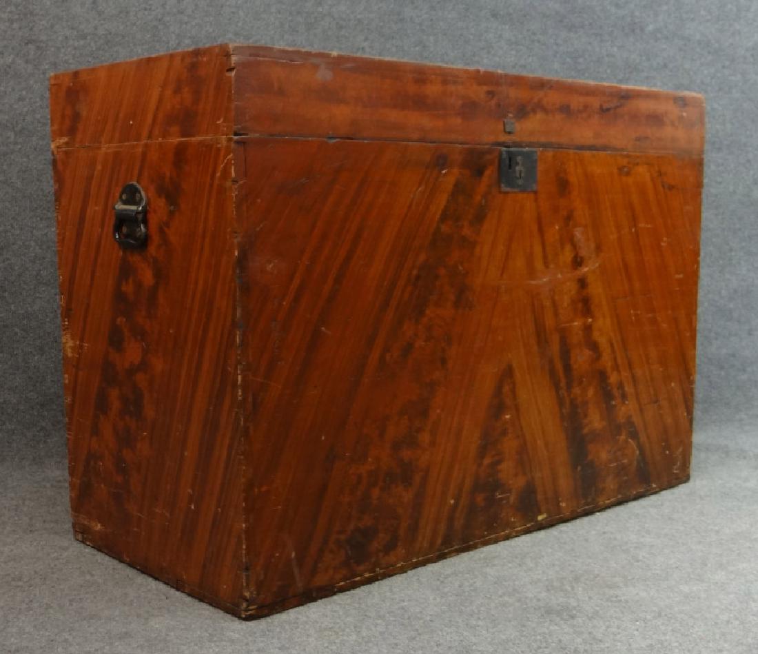 19THC. GRAIN PAINTED FEATHER BED CHEST DOVE TAILED