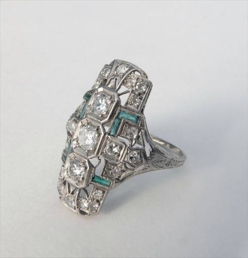 Diamond & Platinum Vict. Ring W/ Emerald Accents