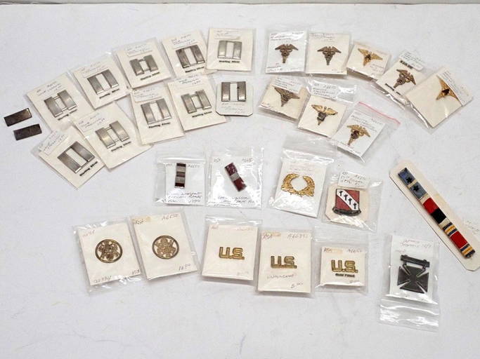 HUGE Lot of 31 United States WWII Military Pins 3.24ozt - Aug 24, 2019 ...
