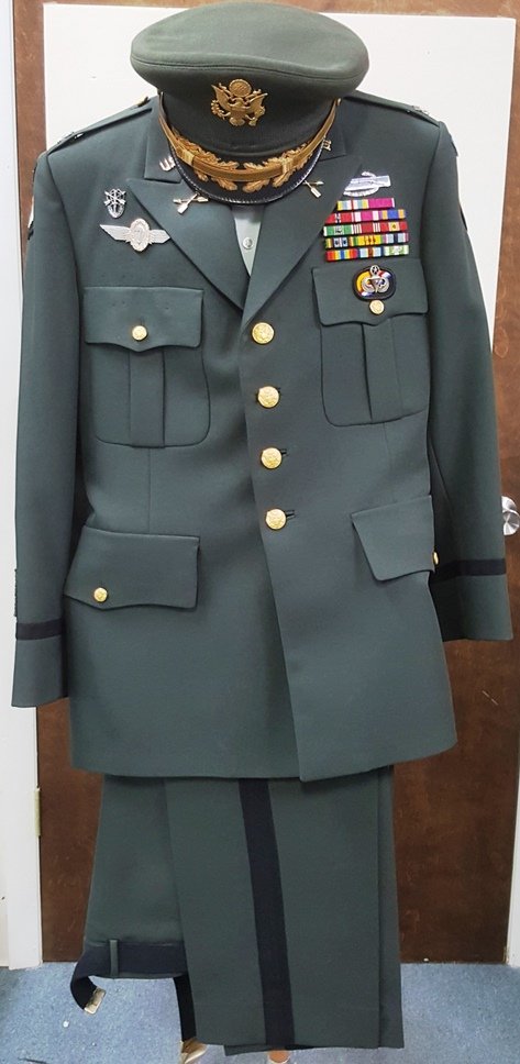 Vintage US Army Special Forces Officers Dress Uniform - Jan 25, 2020 ...