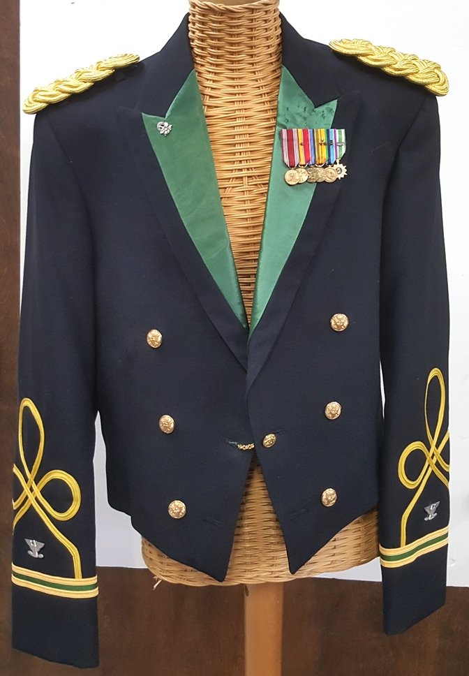 Vintage US Army Special Forces Officers Dress Uniform - Jan 25, 2020 ...