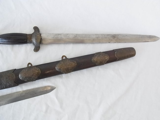 Chinese 1800s Shuang Shou Jian Short Sword Double Blade : Lot 1