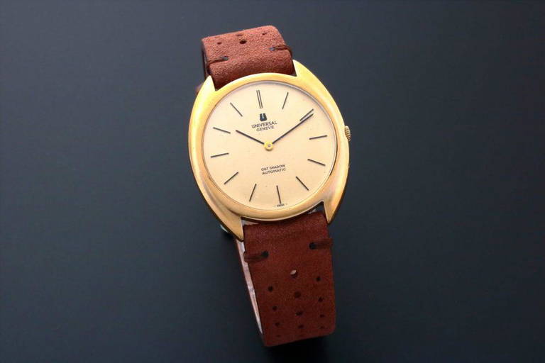 Vintage Universal Geneve Gilt Shadow Automatic Watch 566101