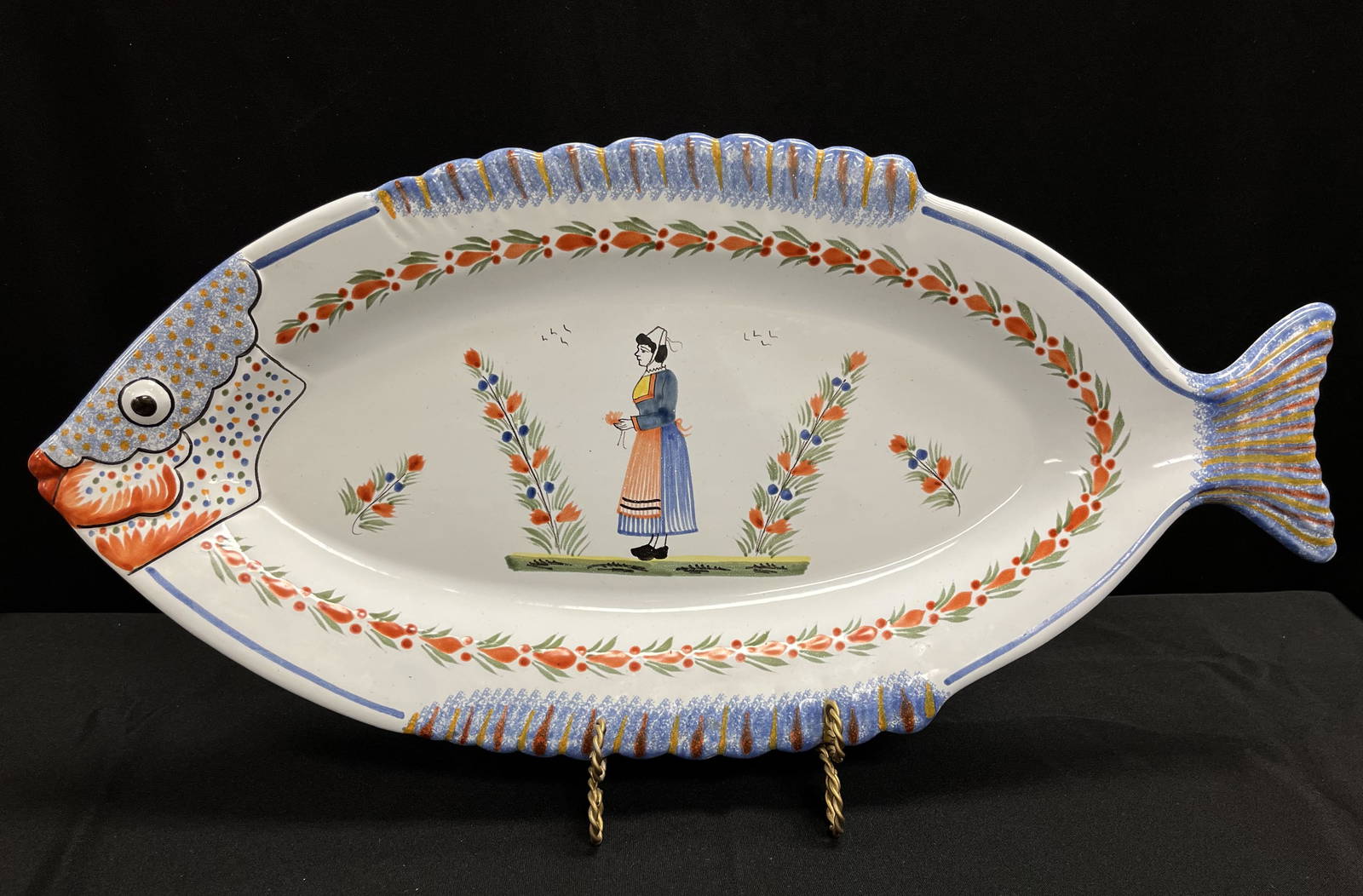 Quimper Faience Fish Platter Auction