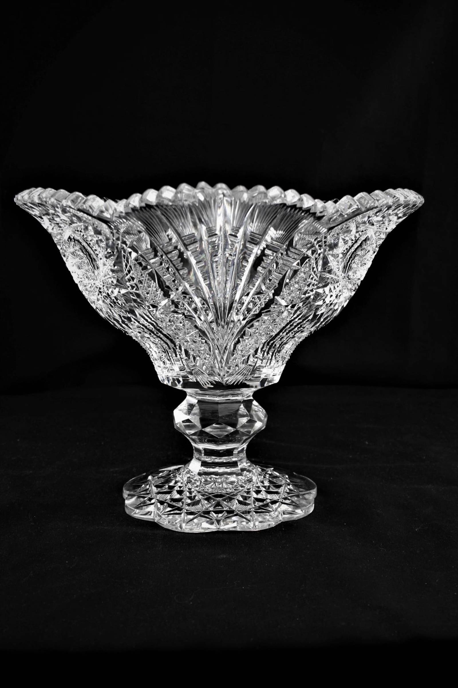 Pitkin & Brooks "keystone" Footed Bowl. Auction