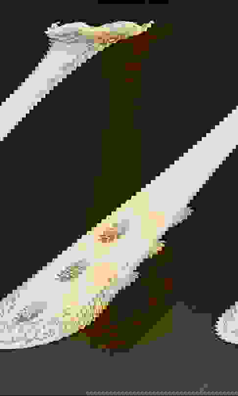 Mt. Washington Colonial Ware Vase Auction