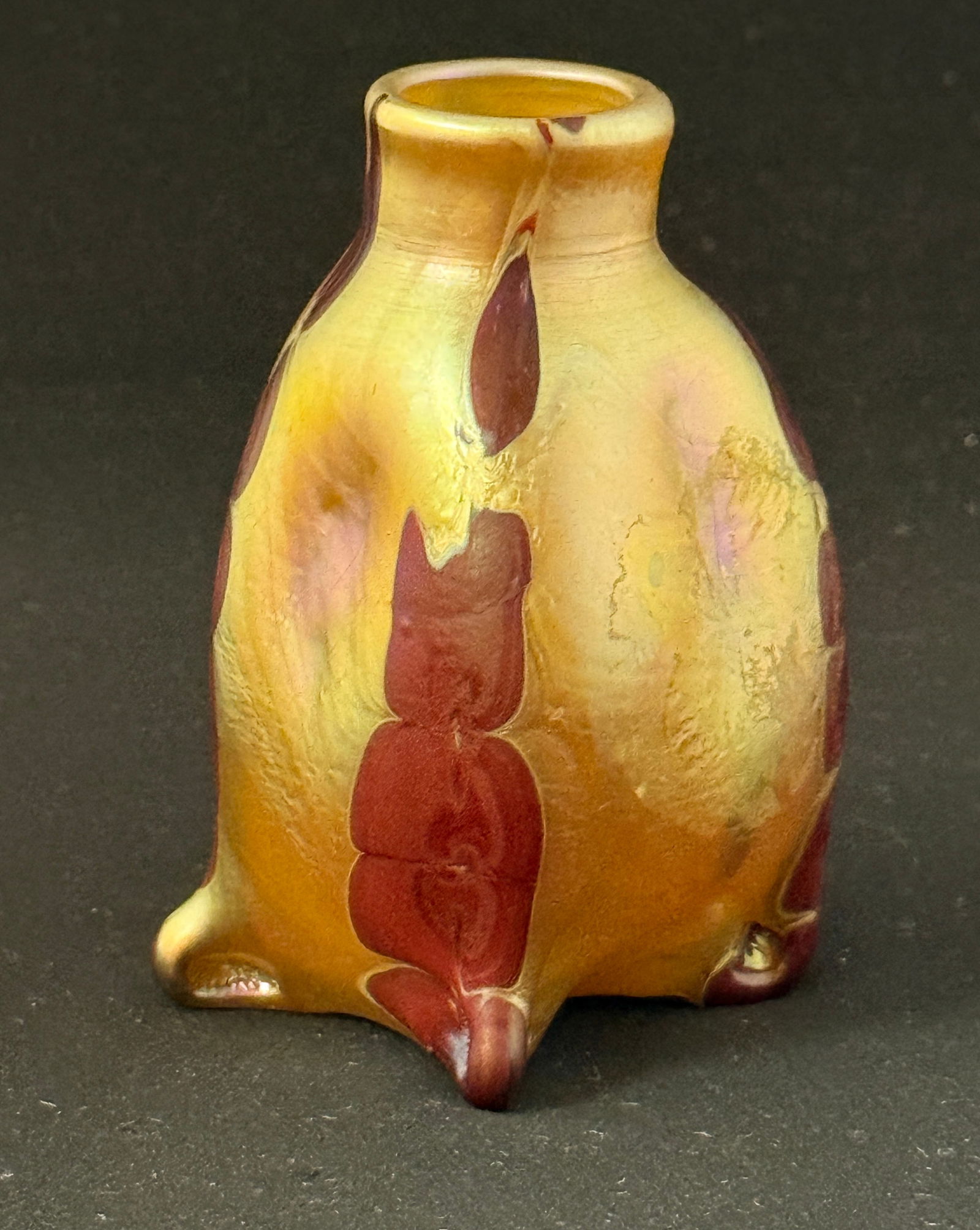 Mark Peiser Art Glass Vase Auction