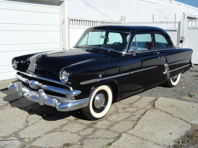1953 Ford Customline 2-Door