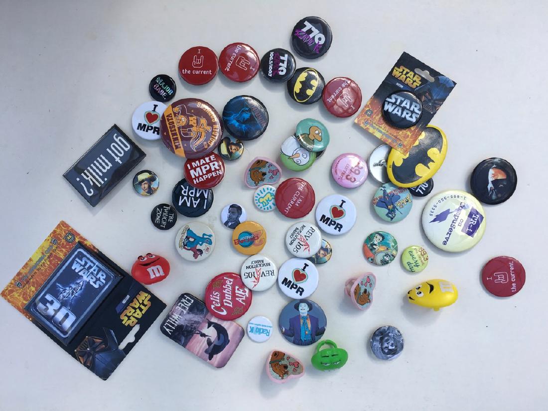 CHARACTERS BUTTON COLLECTION