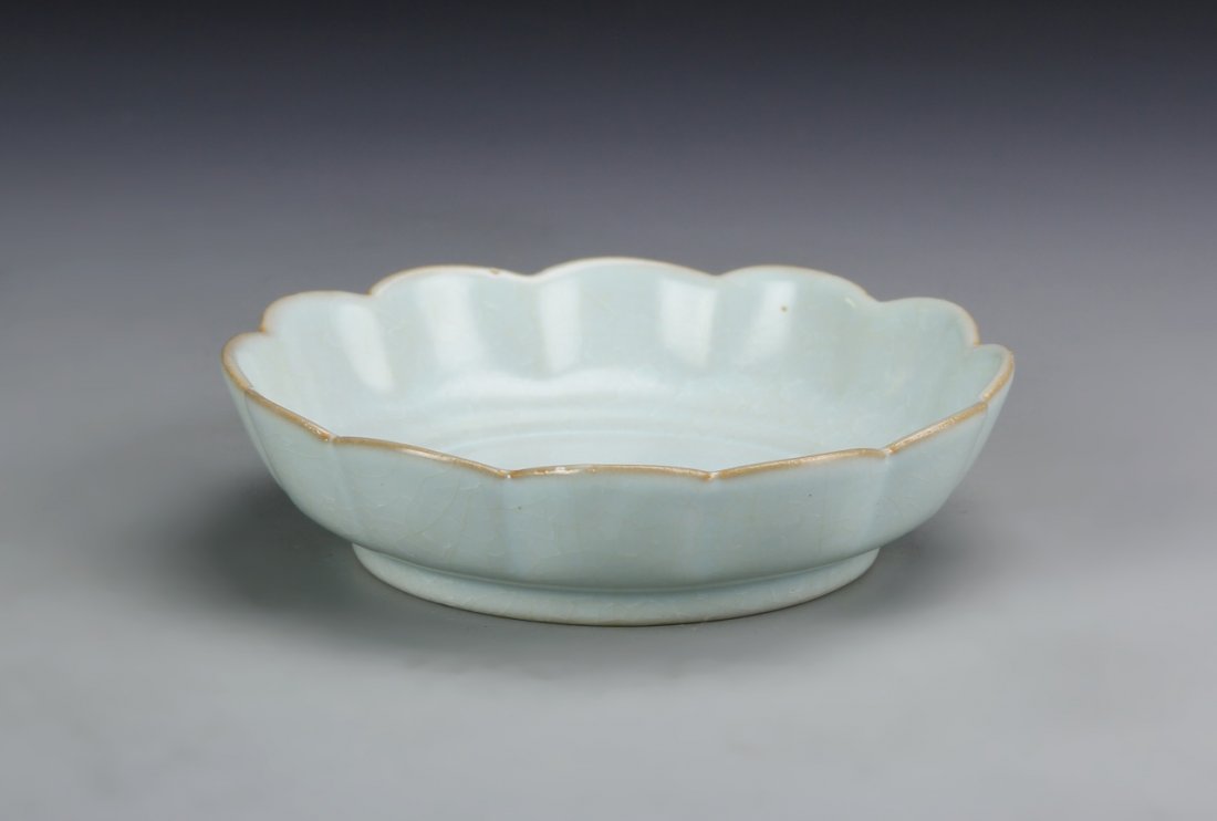 Chinese Song Dynasty Ruyao Dish