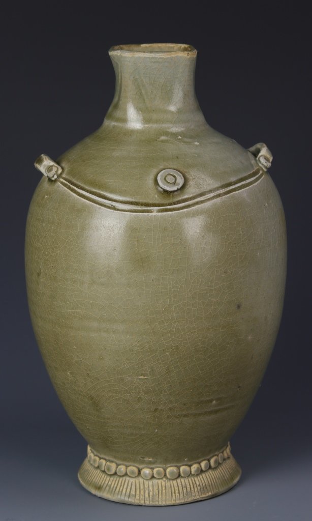 Chinese Bi-se Yue Ware Vase