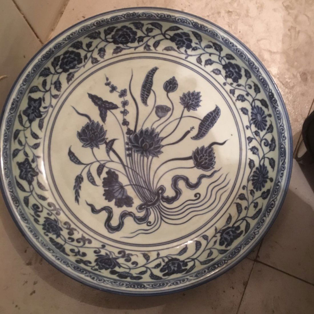 Chinese A banch of lotus flower of plate