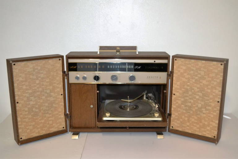 Zenith Portable Stereo