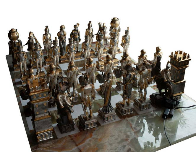Piero Benzoni Carolingi Xiv Hand Sculpted Chess Set