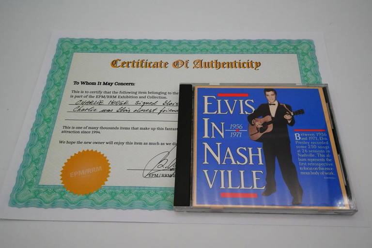 Elvis Presley Cd Signed By Charlie Hodge W/coa