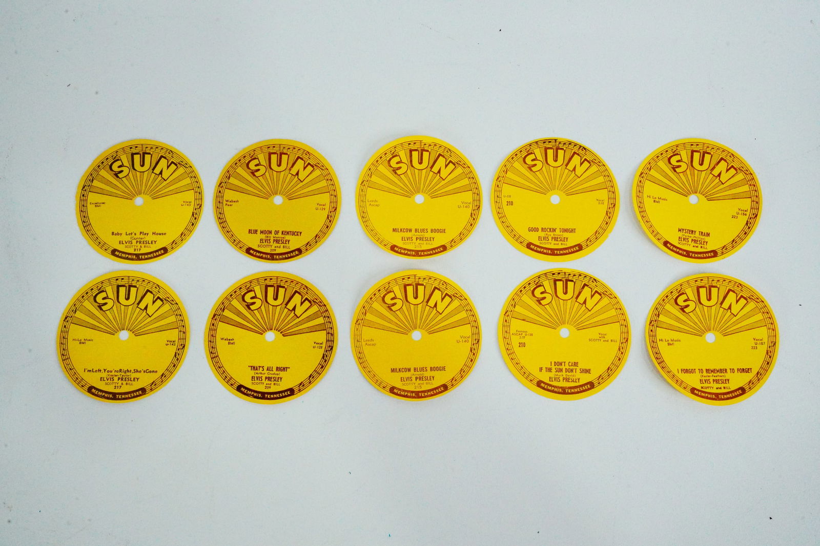 Elvis Presley Lot Of (10) Sun Records Labels