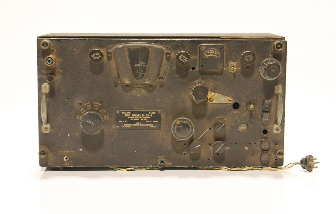 WWII U.S. Army Military Radio - Jun 12, 2020 | Worldwide Auctioneers in IN