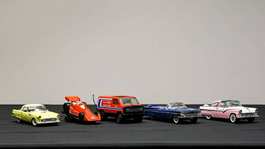 Five 1/18th Scale Model/toy Cars