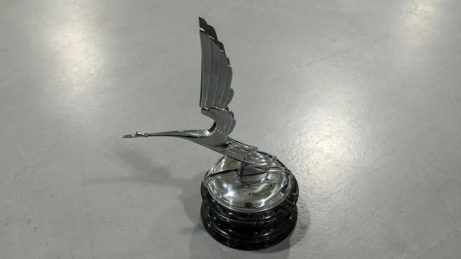 1930 1932 La Salle Radiator Mascot