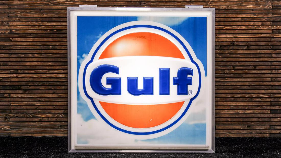 Gulf Lighted Sign (#1355) on Sep 04, 2021 | Worldwide Auctioneers in IN