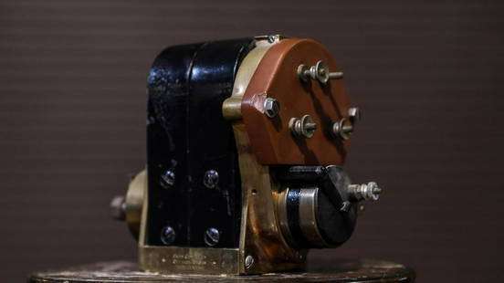 Bosch Type D4 Early Magneto