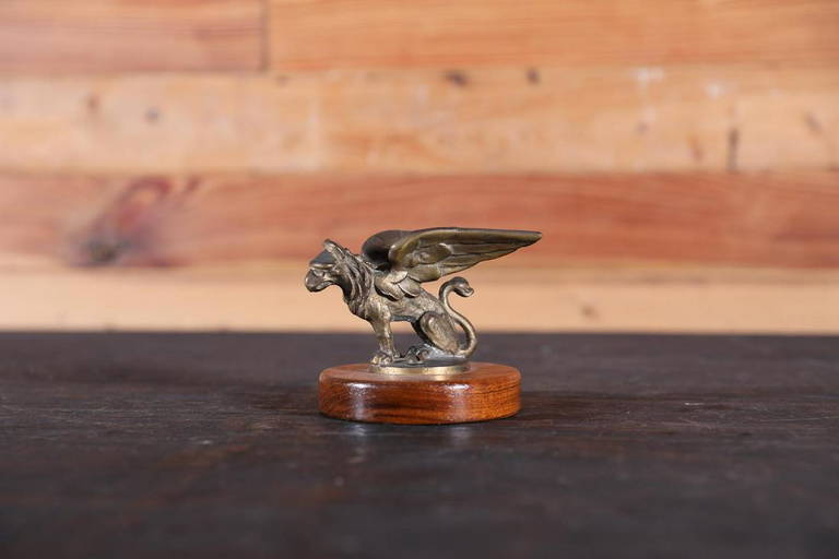 1928-1929 Gardner Griffin Radiator Mascot - Nov 06, 2021 | Worldwide ...