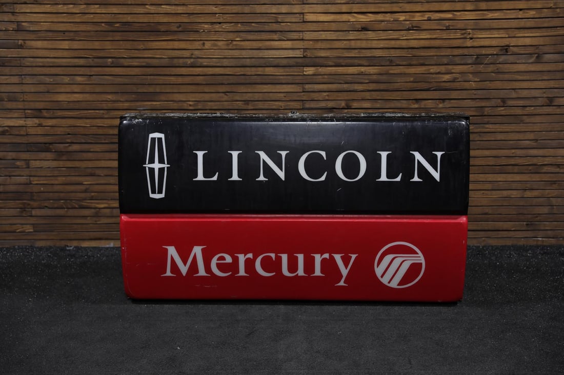1990s Large Lincoln-mercury Dealership Lighted Sign Auction