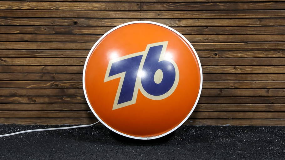 76 Union Plastic Lighted Sign