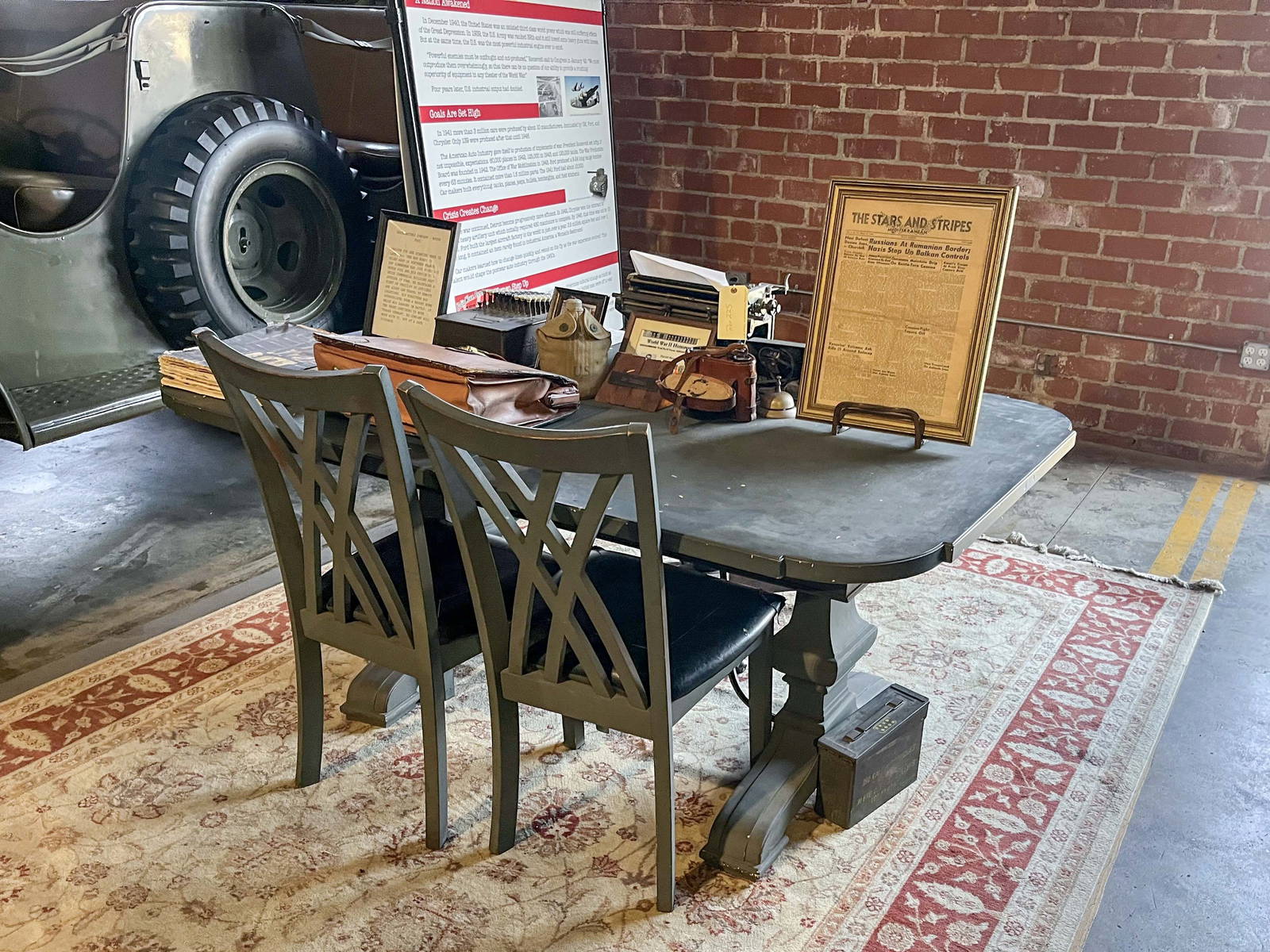Wwii Motor Pool Hq Display/furnishings Auction