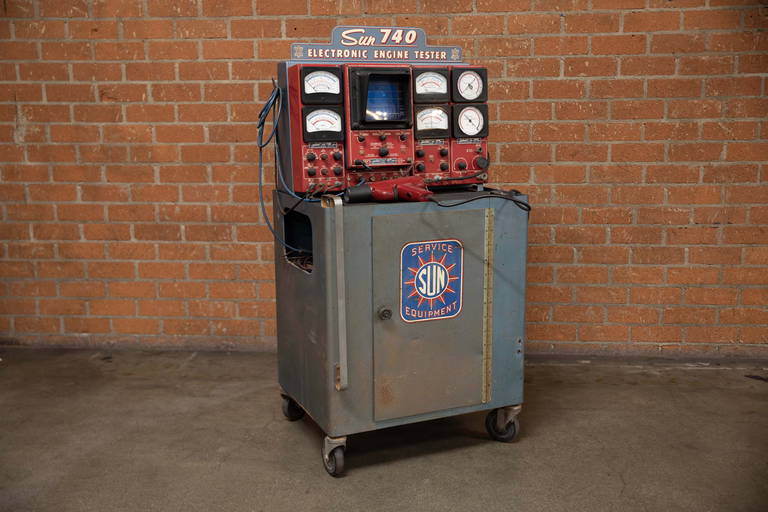 Sun 740 Automotive Engine Multi Tester With Contents