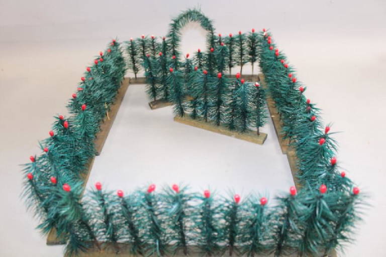 German Christmas Feather Tree Fence 8 Sections